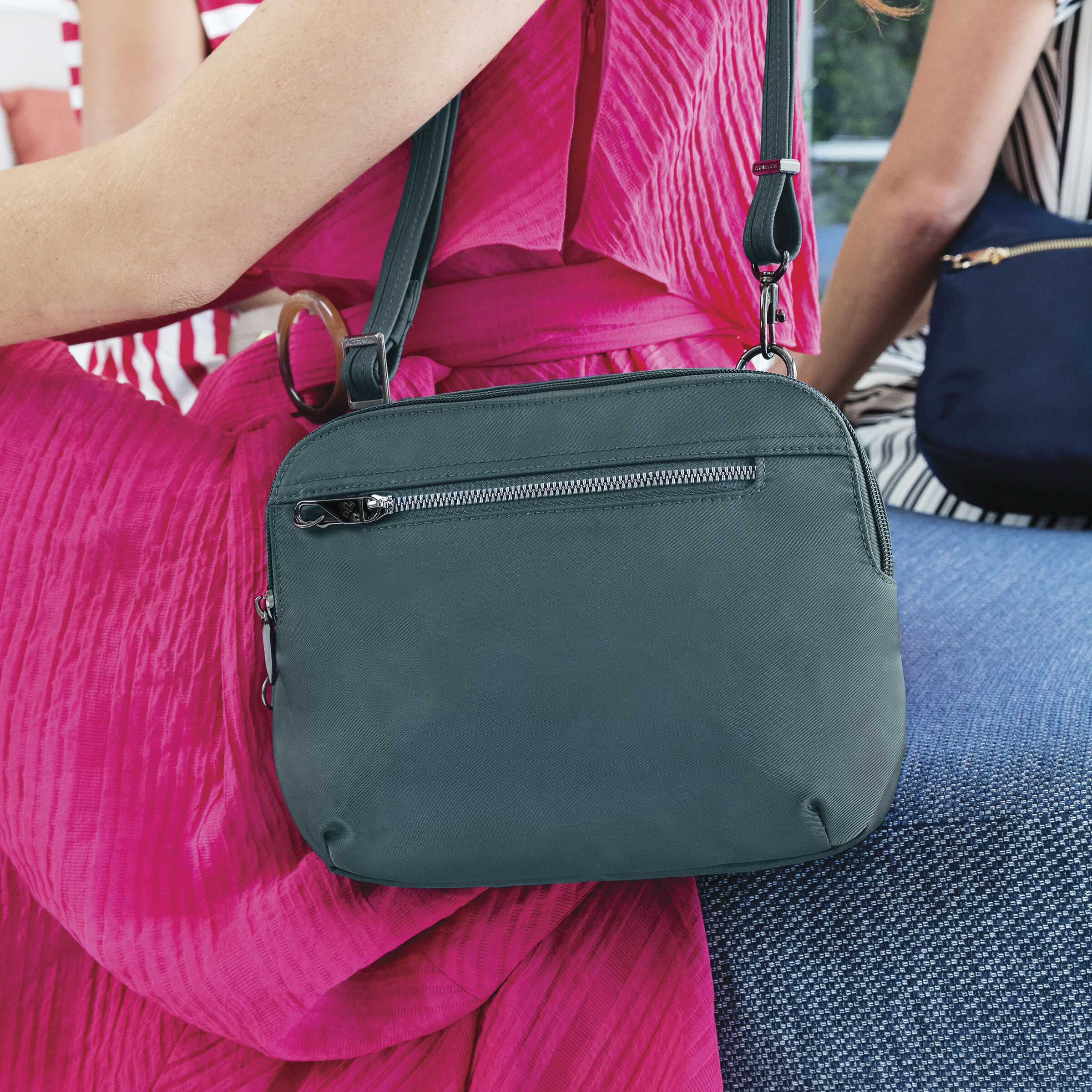 Travelon Women's Bags Collection